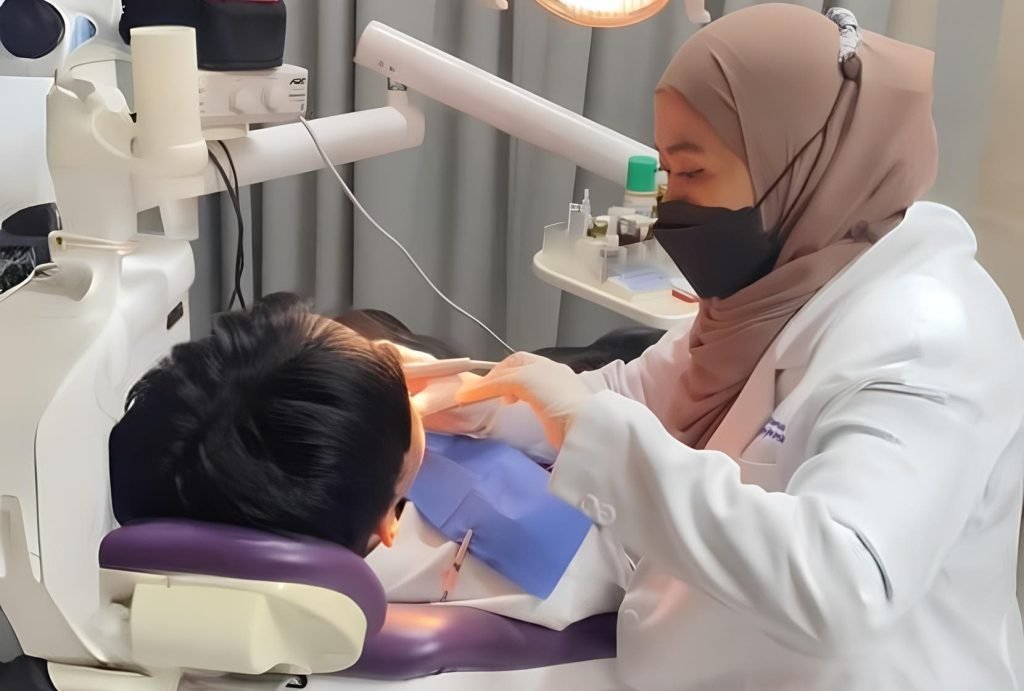 Gigi Palsu: Fungsi, Jenis, dan Perawatan